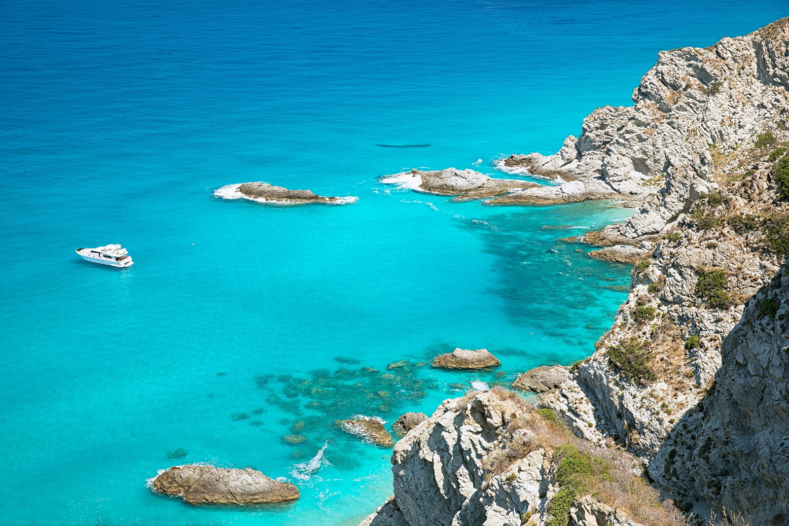 Calabria beautiful beaches and landscapes - South of Italy is waiting!